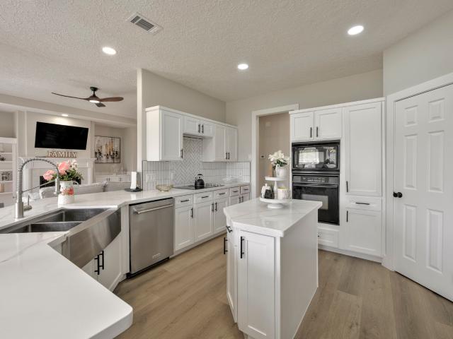 2306 Carriage Run E