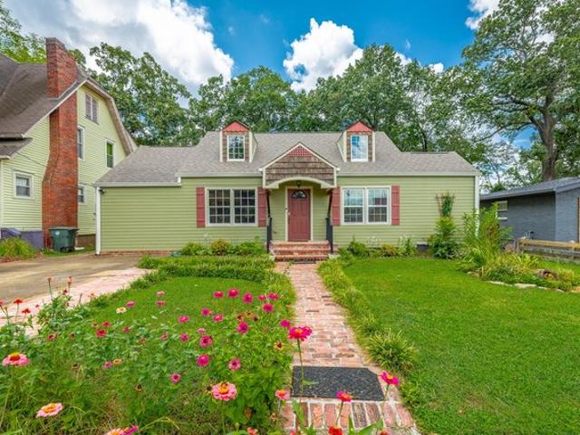 2306 E 4th St, Chattanooga, TN 37404