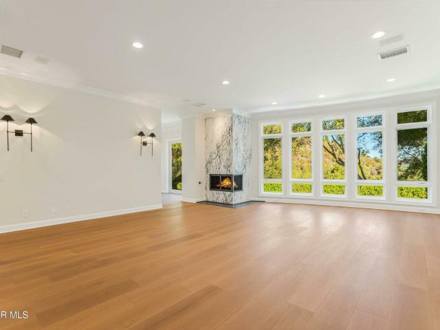 2306 Heatherbank Court, Thousand Oaks, US, CA