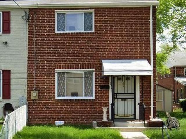2306 Houston St, Suitland, MD 20746