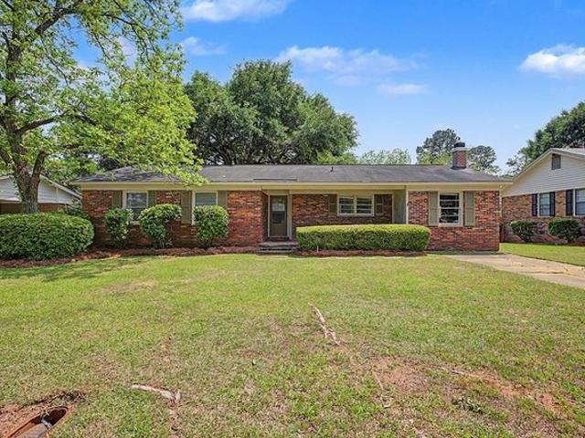 2306 Pembroke Dr, Albany, GA 31707