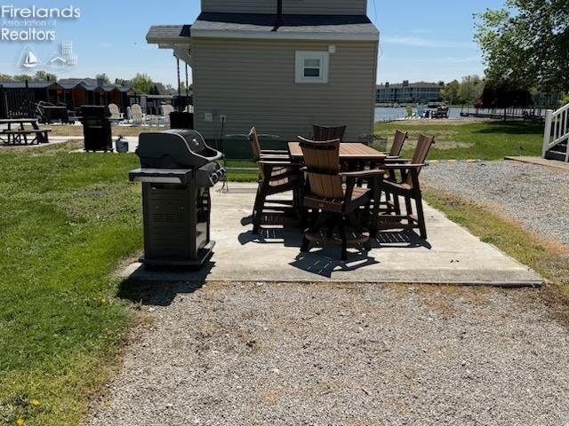 2306 River Ave, Sandusky, OH 44870