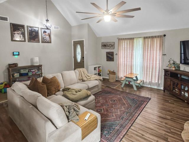 2306 Rolling Glen Dr, Spring, TX 77373 | MLS #6372 | Compass
