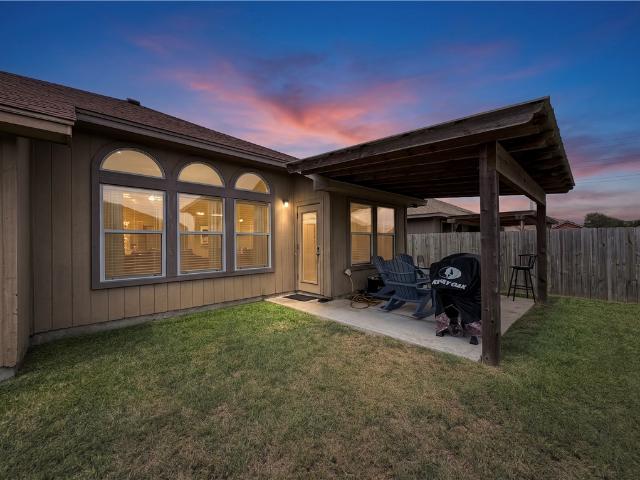 2306 Tropical Wind Drive