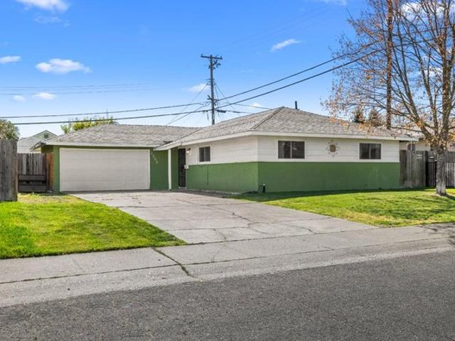 2306 51st Ave, Sacramento, CA 95822