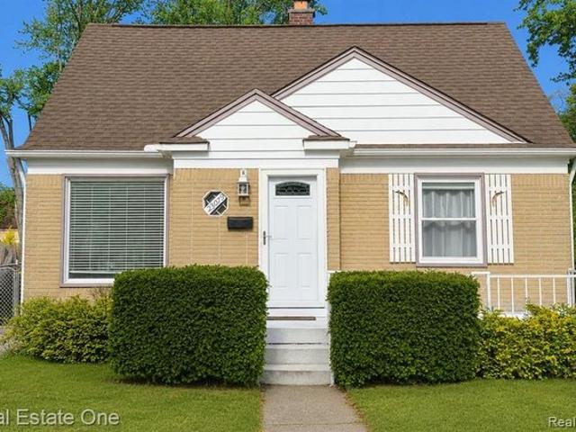 23079 Violet St, Farmington, MI 48336