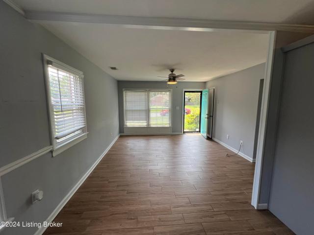 2307 Medford Ln