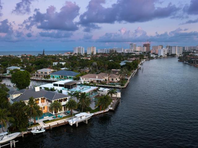 2307 N Riverside Dr, Pompano Beach, US, FL