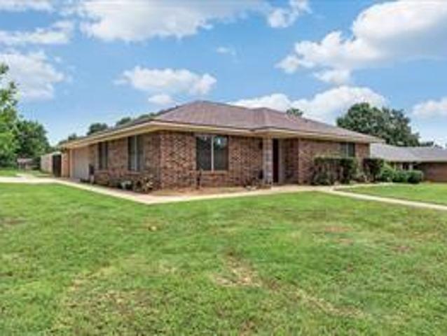2307 Arapaho Drive