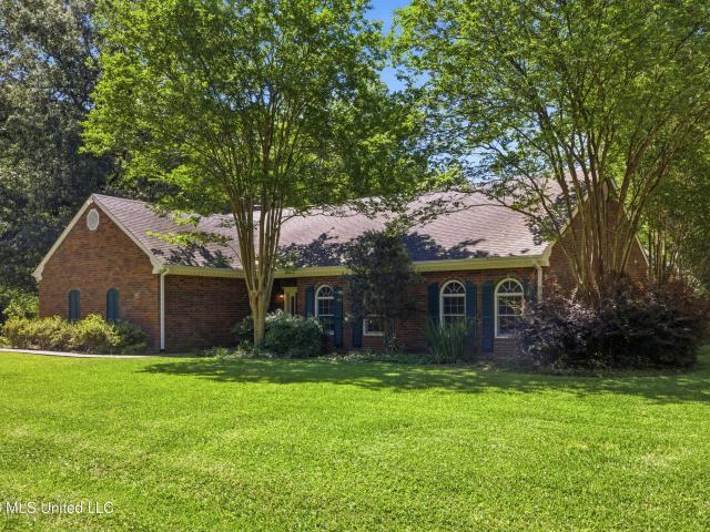 2307 Arrowhead Drive