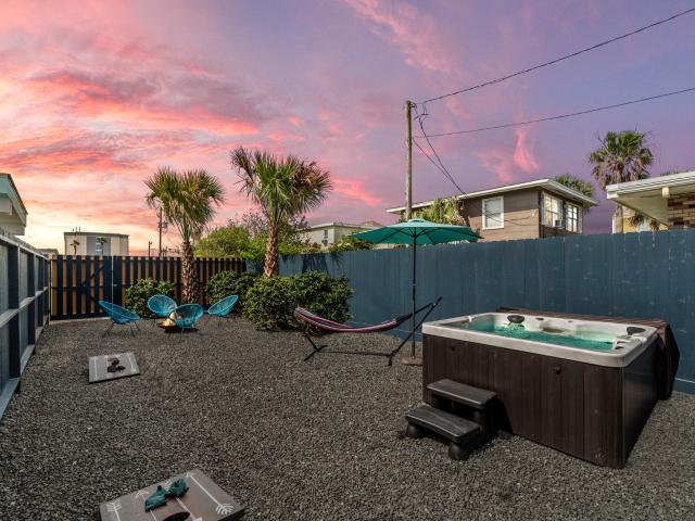 2307 Bernardo De Galvez Avenue