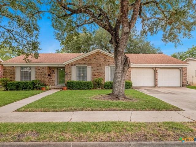 2307 Bon Aire Ave, Victoria, TX 77901