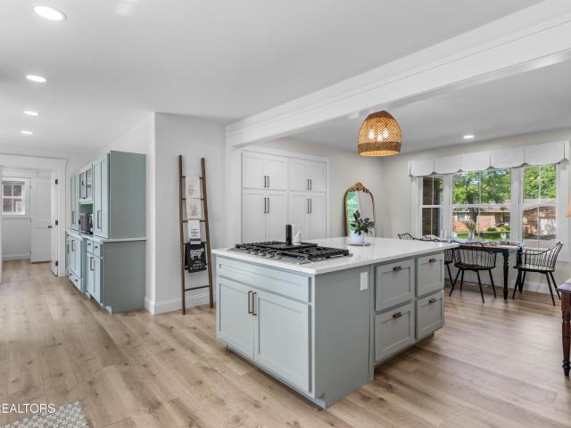 2307 Chesterfield Drive