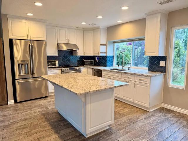 2307 Fair Oak Court