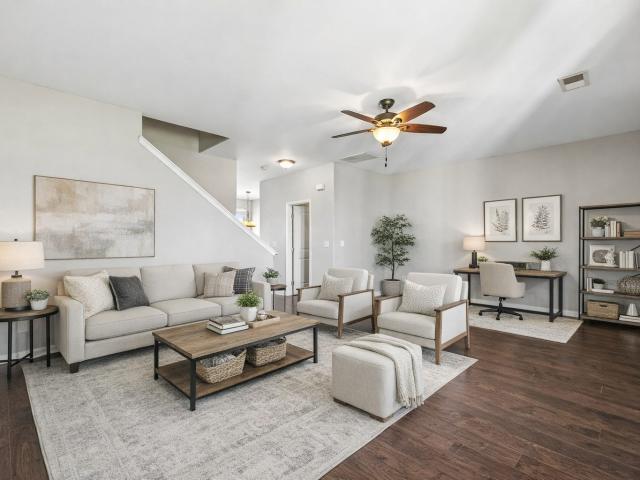 2307 Farrington Pl