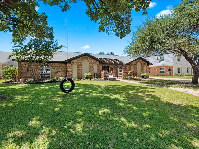 2307 Quail Hollow Drive