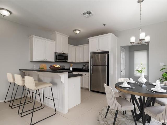 2307 Taxco Court 4