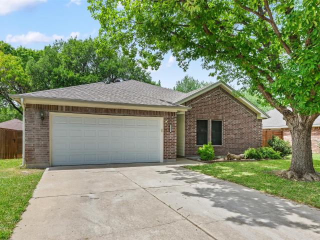 2307 Wisteria Way