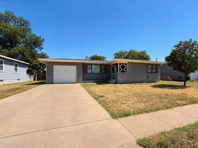 2307 42nd St, Snyder, TX 79549