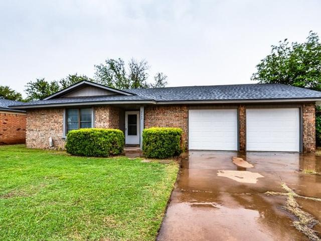 2307 80th St, Lubbock, TX 79423
