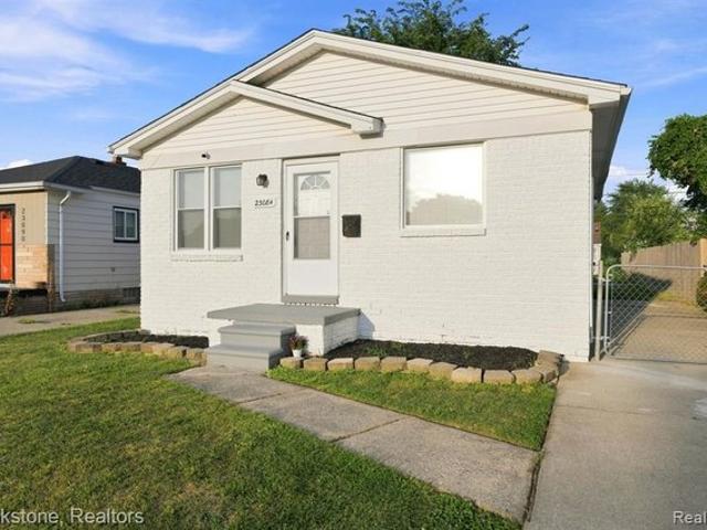 23084 Lambrecht Ave, Eastpointe, MI 48021