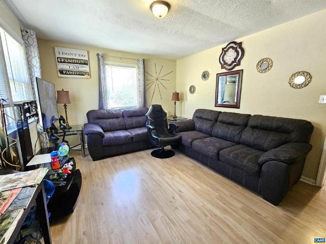 23084 N James Madison Hwy
