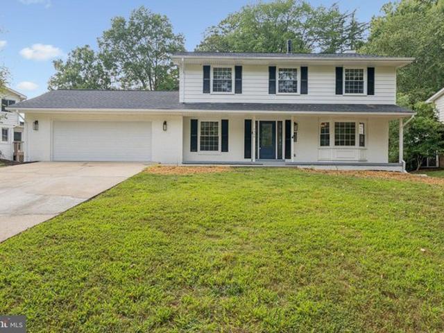 2308 Creek Dr, Alexandria, VA 22308
