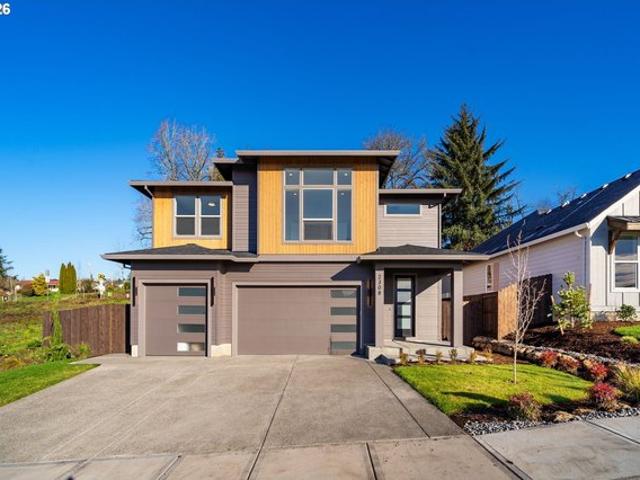 2308 E Dalmatian Dr, La Center, WA 98629