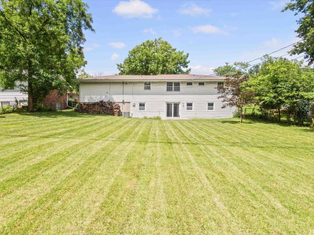 2308 iris dr
