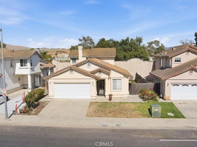 2308 Johnson Dr, Santa Maria, CA 93458