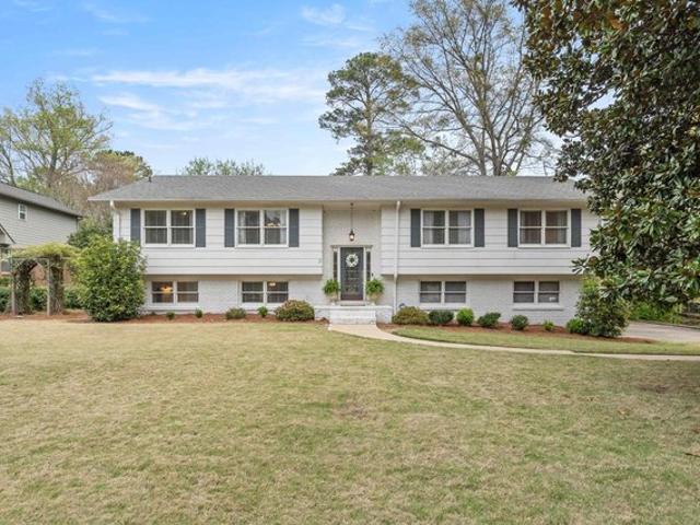 2308 Ponderosa Cir, Vestavia Hills, AL 35216