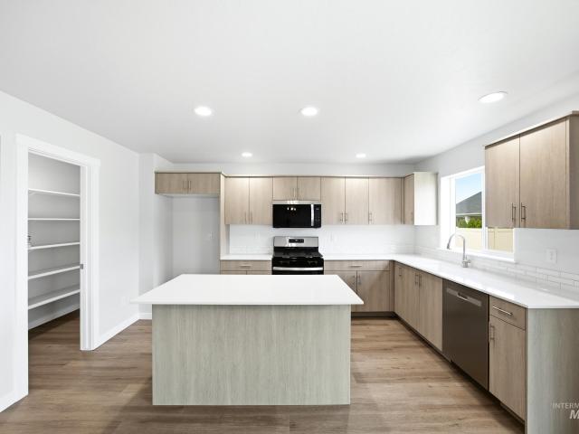 2308 W Red Jasper Dr