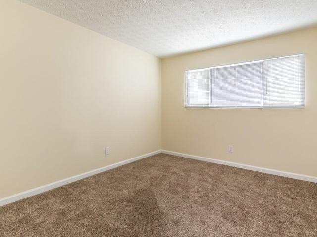 2308 Wayne Avenue Dayton 45420 2 Bedroom Apartment for Rent at 2308 Wayne Ave, Dayton, OH 45420 Walnut Hills