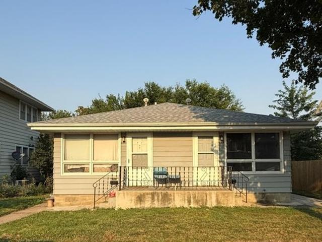 2308 10 Jones St, Sioux City, IA 51104