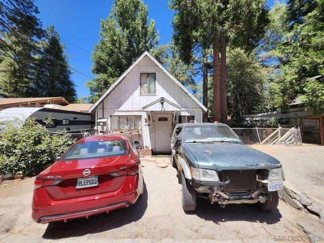 23096 Balsam Ln, Crestline, CA 92325
