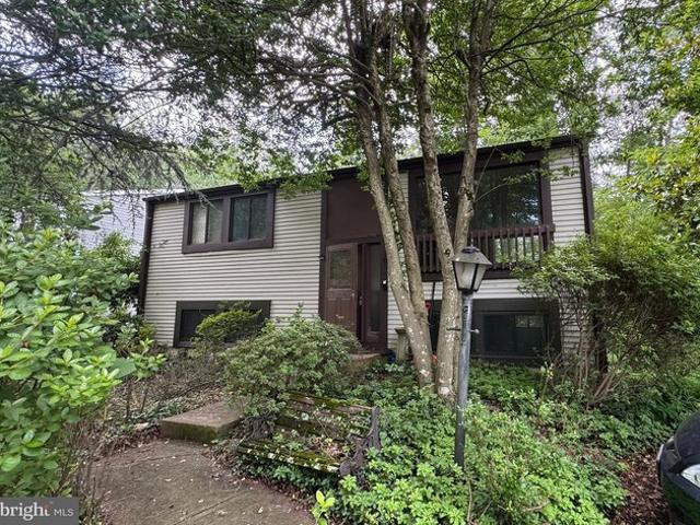 2309 Old Trail Dr, Reston, VA 20191