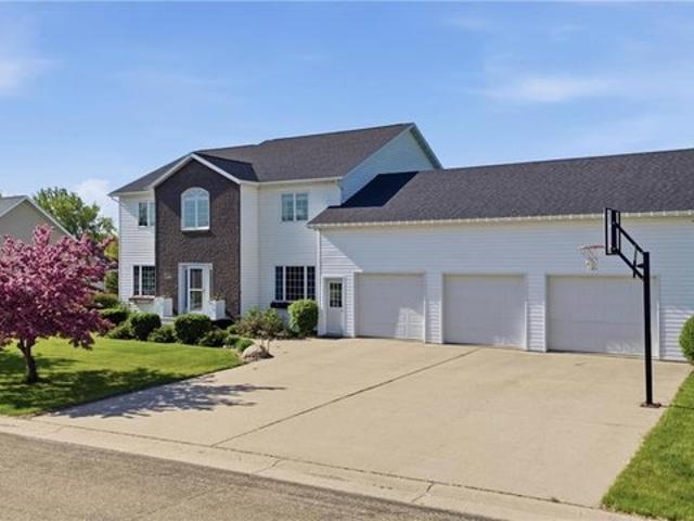 2309 Hillcrest Ln, Hawley, MN 56549