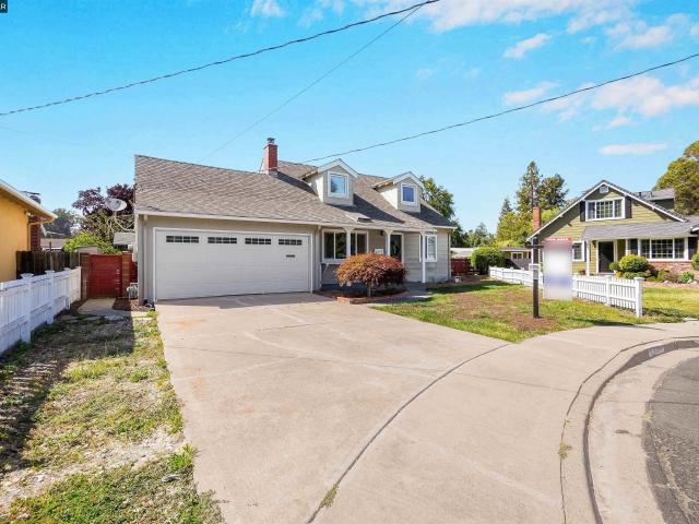 2309 Julia Ct