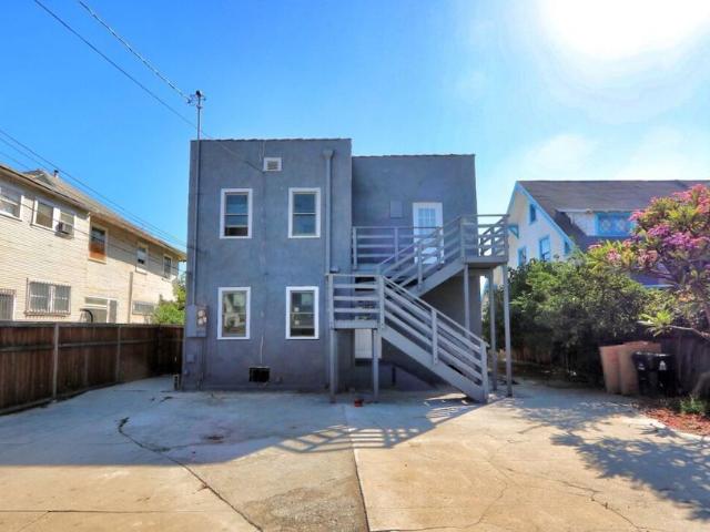 2309 S Budlong Avenue