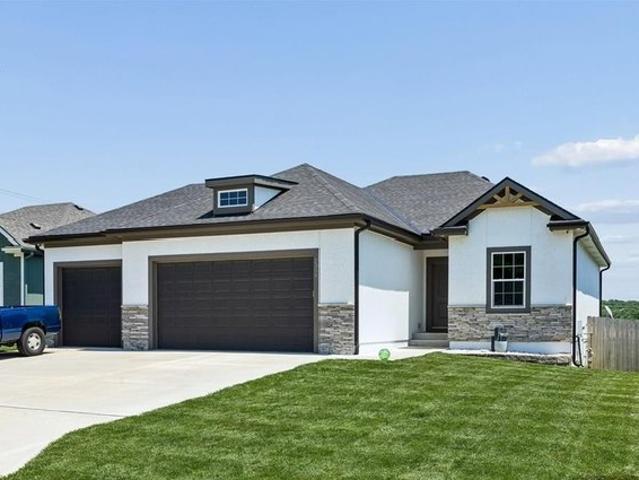 2309 S Eagle Ct, Independence, MO 64057