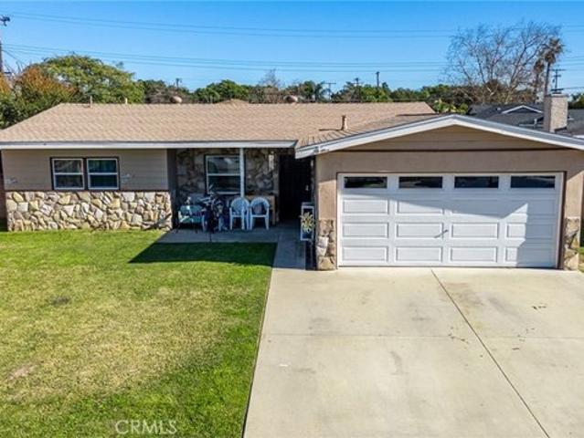2309 Spinnaker St, Santa Ana, CA 92706