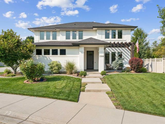 2309 W San Remo Dr