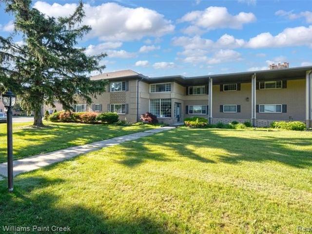 2309 Walton Blvd Unit 36, Rochester Hills, MI 48309