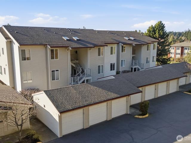 23007 Lakeview Drive # A303