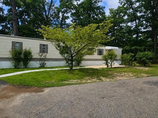 2300 Massachusetts Ave Trlr 6, Toms River, NJ 08755