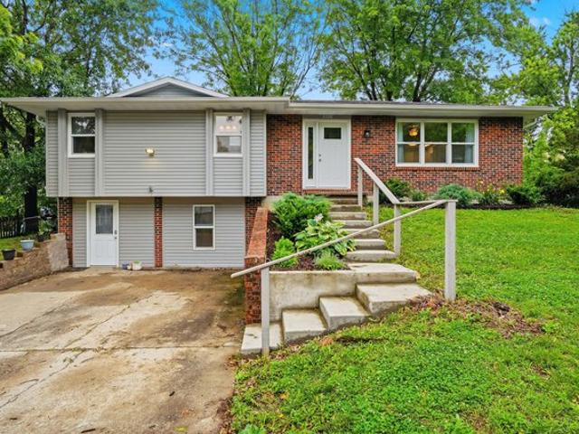 2300 N Hawthorn Dr, Columbia, MO 65202