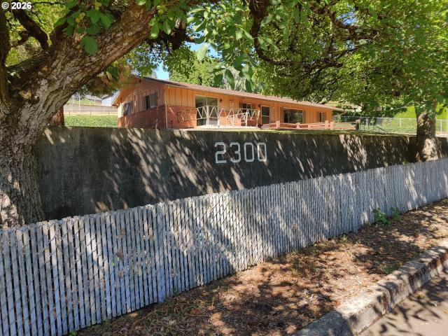 2300 NE 46TH ST