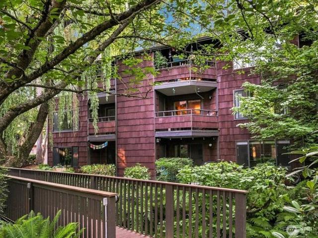 2300 NE 89th St Unit 2304, Seattle, WA 98115