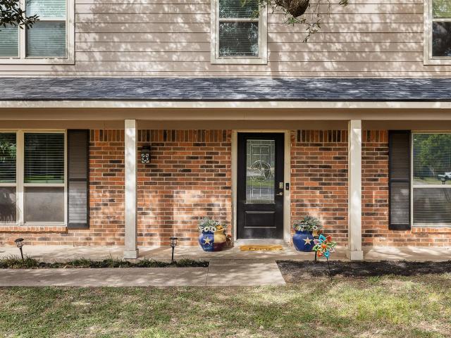2300 oakridge dr