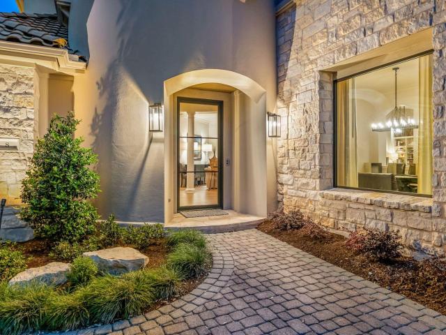 2300 Barton Creek Blvd # 8